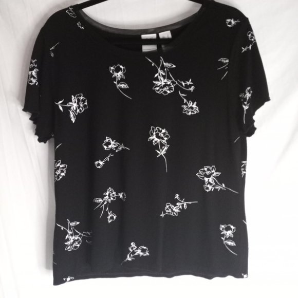 Emma James | Tops | Womens Xl Emma James White Roses Blouse | Poshmark